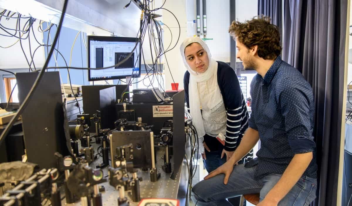 Egyptian Physicist Elham Fadali Wins Best Doctoral Thesis At The ...
