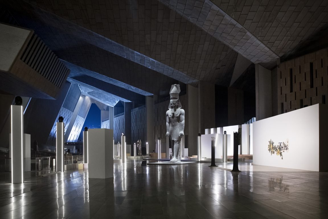 In Pictures: French Fashion House Dior Displays Its Latest Collection ...