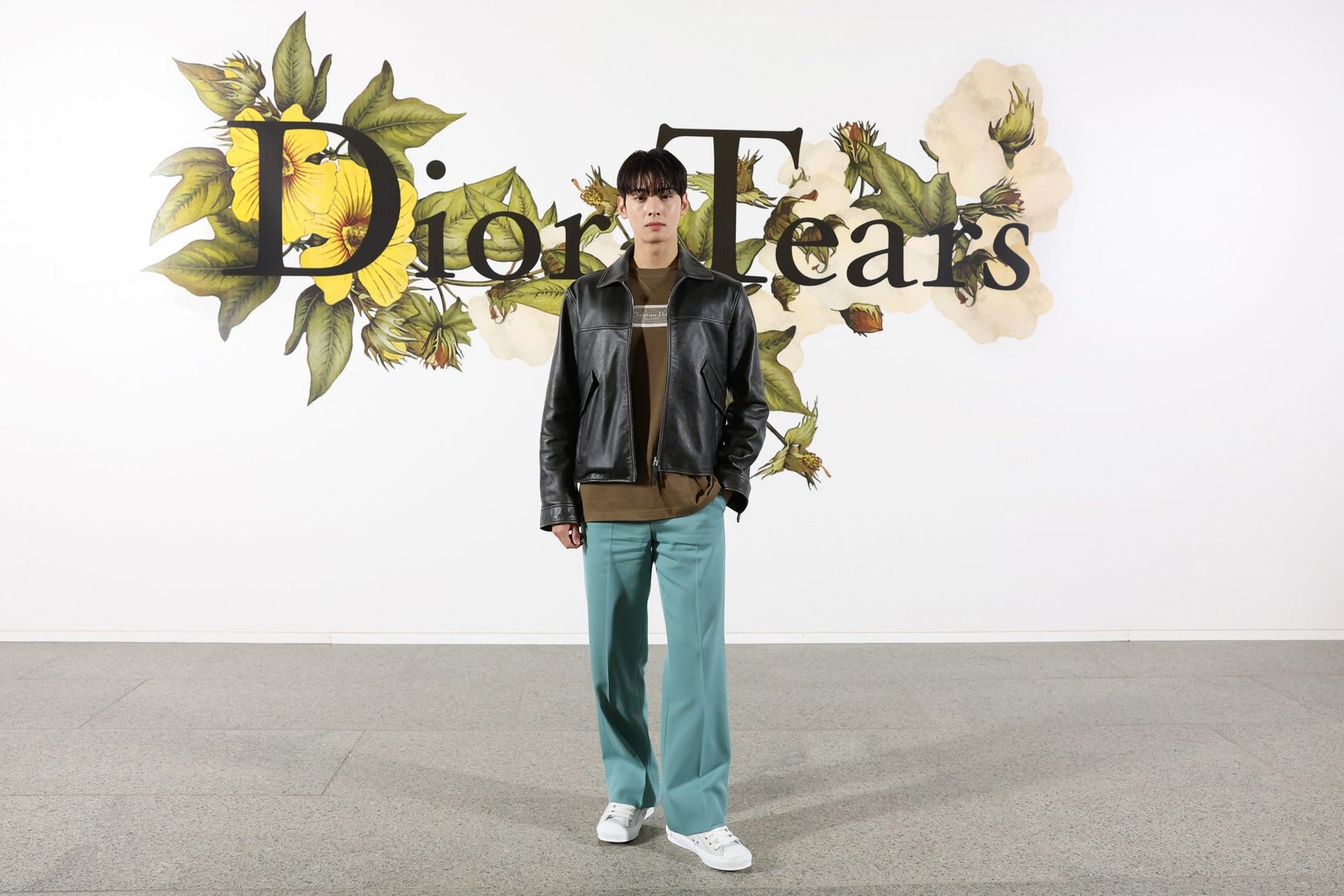 In Pictures: French Fashion House Dior Displays Its Latest Collection ...